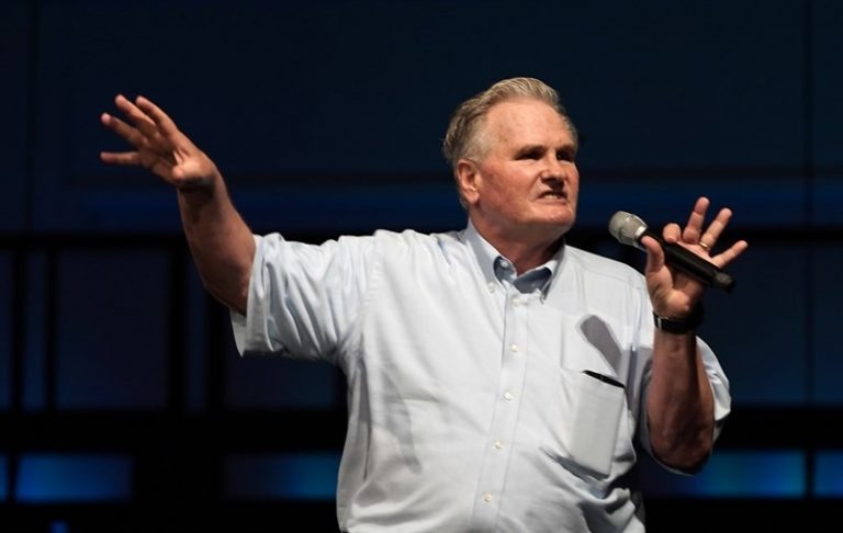 Evangelist-Led Worship 'Hit the Mark,' Pastor Reports - Word&Way