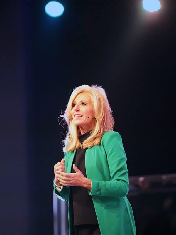 Beth Moore’s Ministry Reignites Debate Over Whether Women Can Preach ...