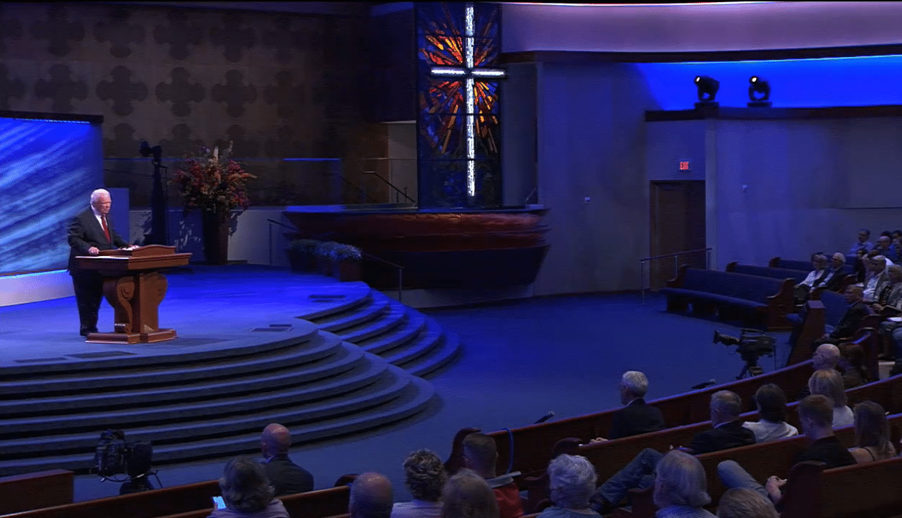 Preaching at FBC Dallas, Patterson Denounces “Lynch Mob” Trying to Get ...