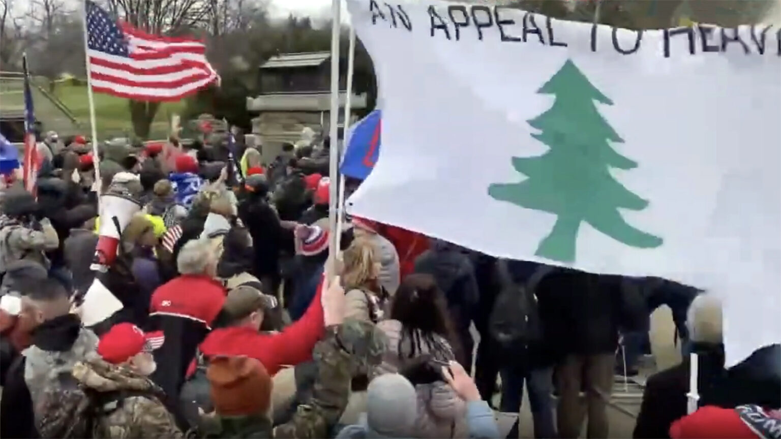 How Is the ‘Appeal to Heaven’ Flag at Alito’s House Linked to Christian ...