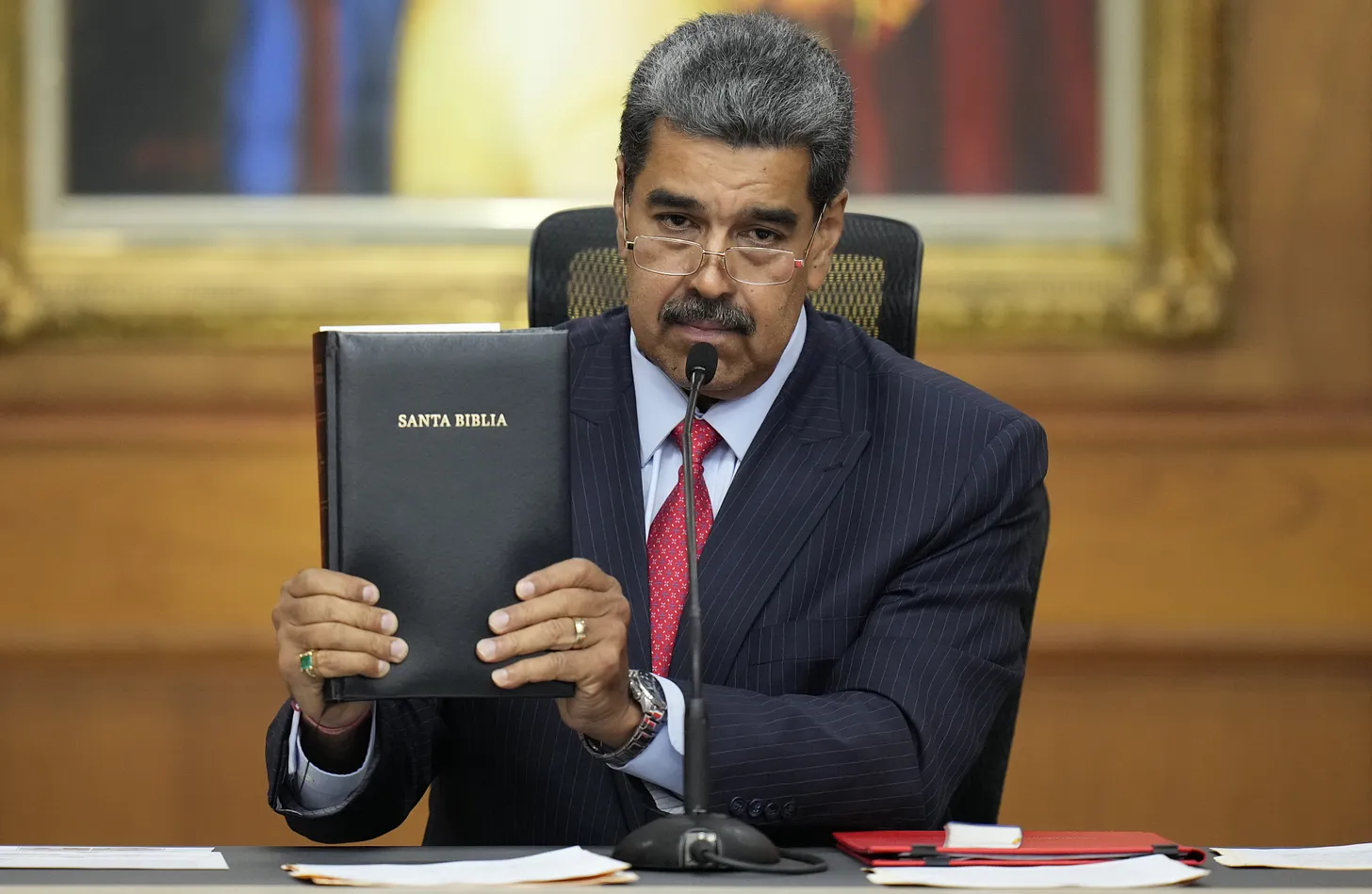 When a Dictator Quotes the Bible - Word&Way