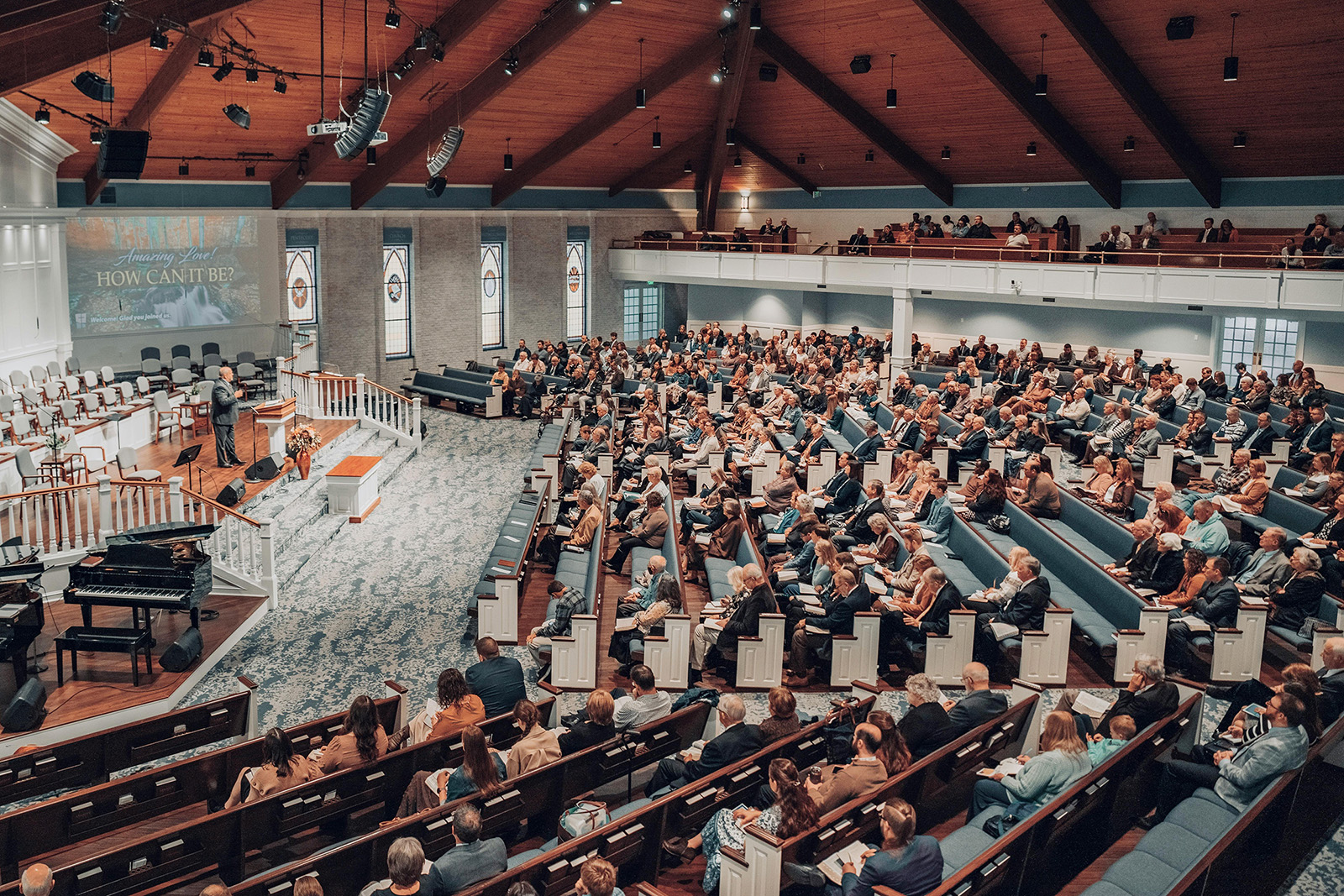 What Church Do You Attend? Maybe More Than One, Survey Finds - Word&Way