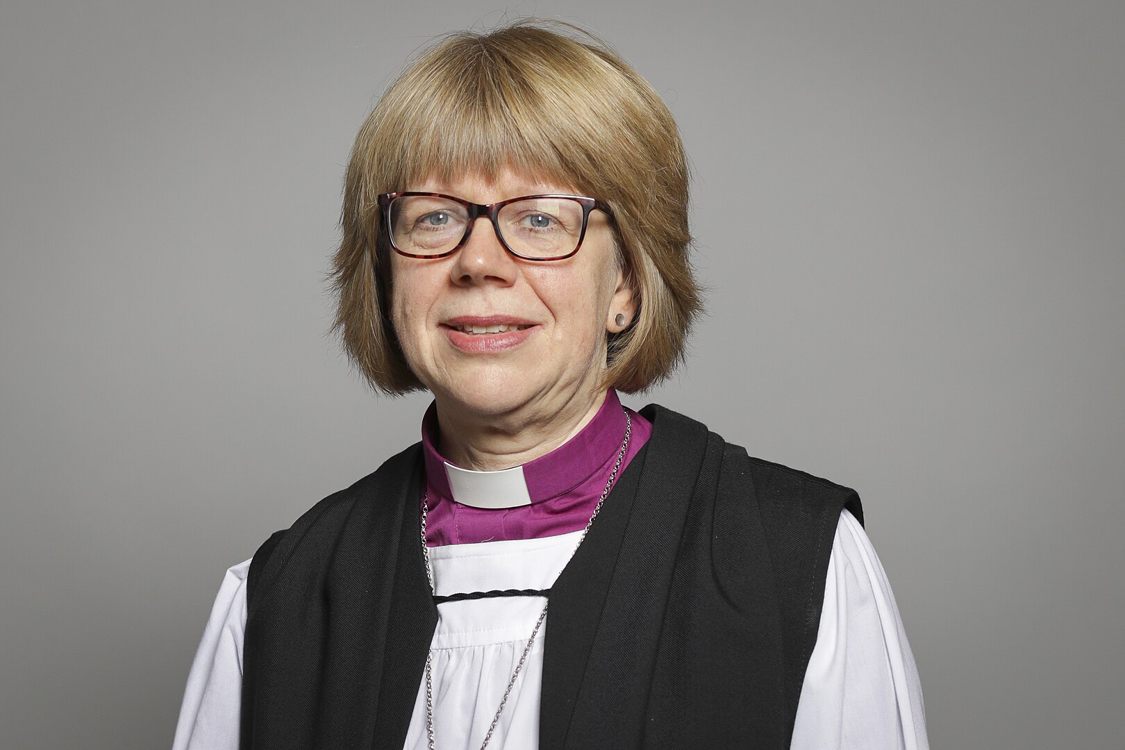 Sarah Mullally Named the First Female Archbishop of Canterbury in ...